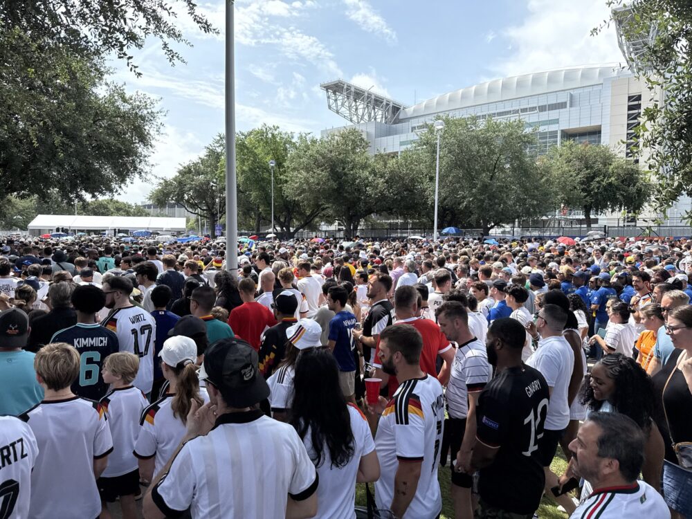 Houston hosts its first World Cup soccer match as rain pours on ...