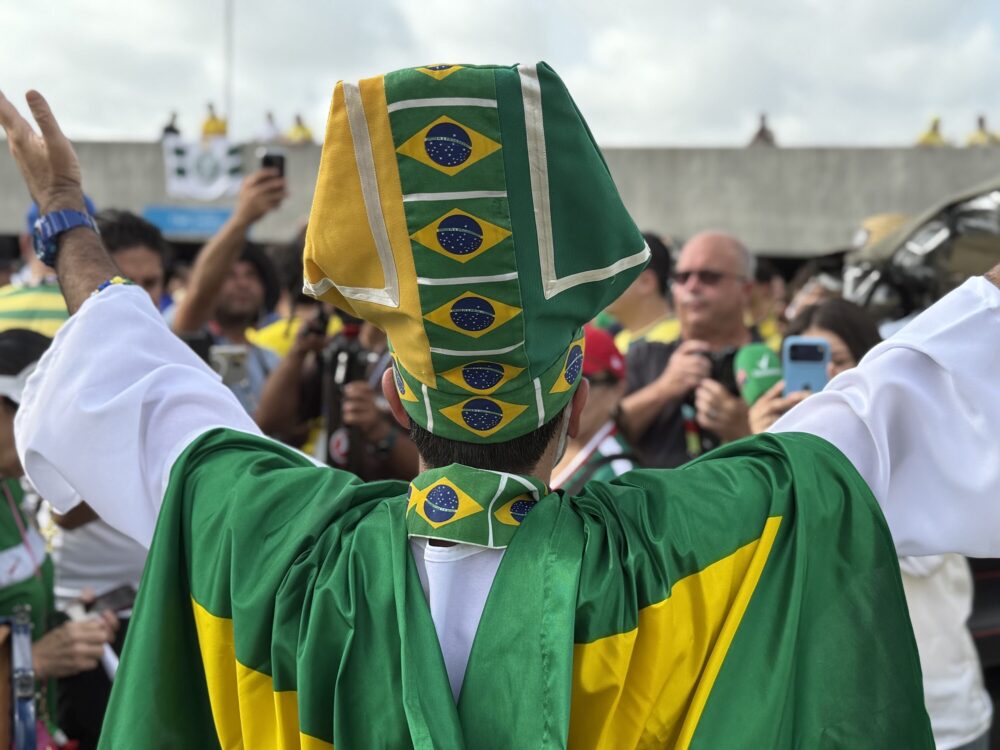 Brazil, Japan fans turn out for down-to-the-wire World Cup knockout ...